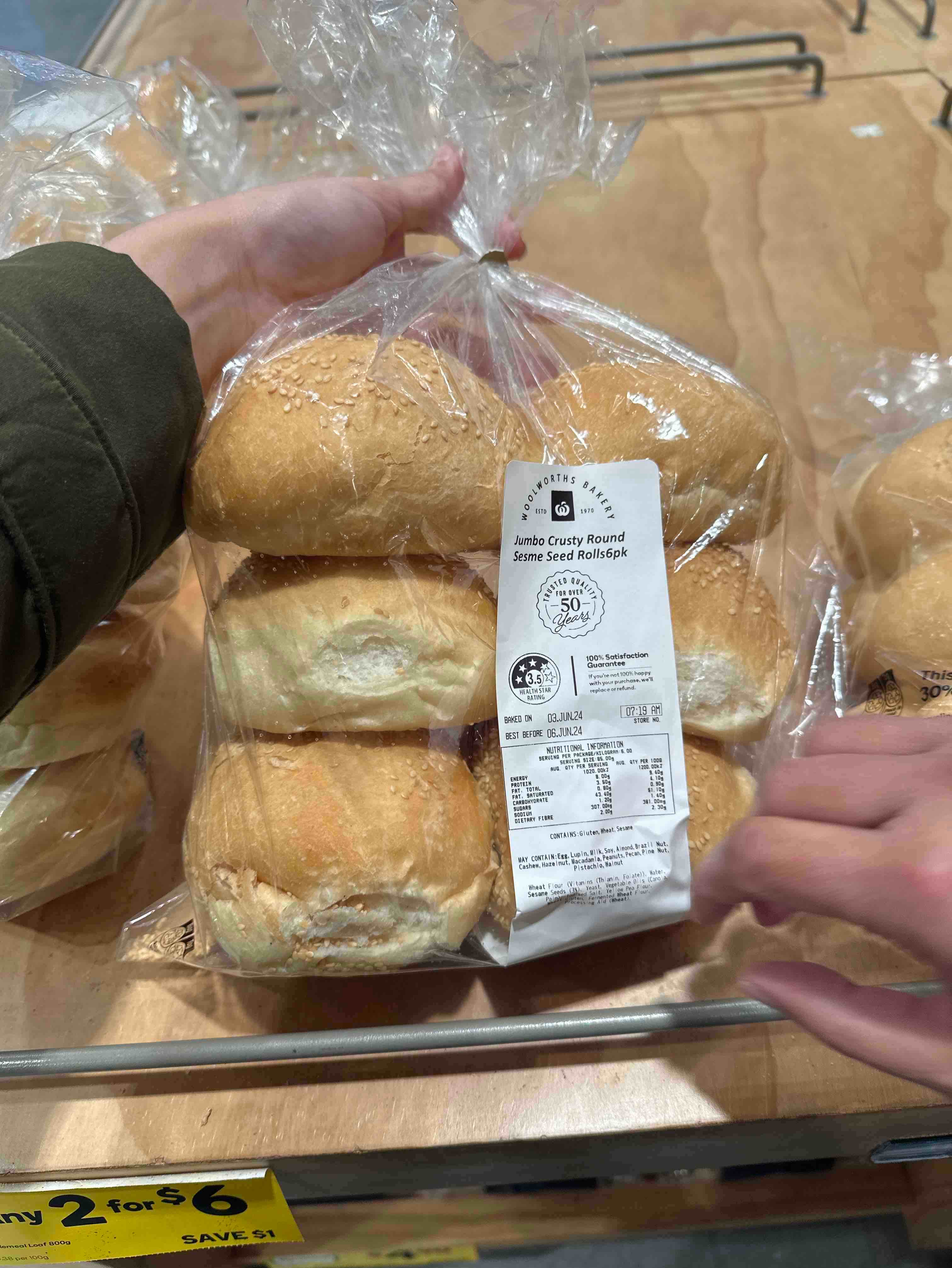 Check Halal status of Woolworths Jumbo Crusty Round Rolls 6 Pack ...
