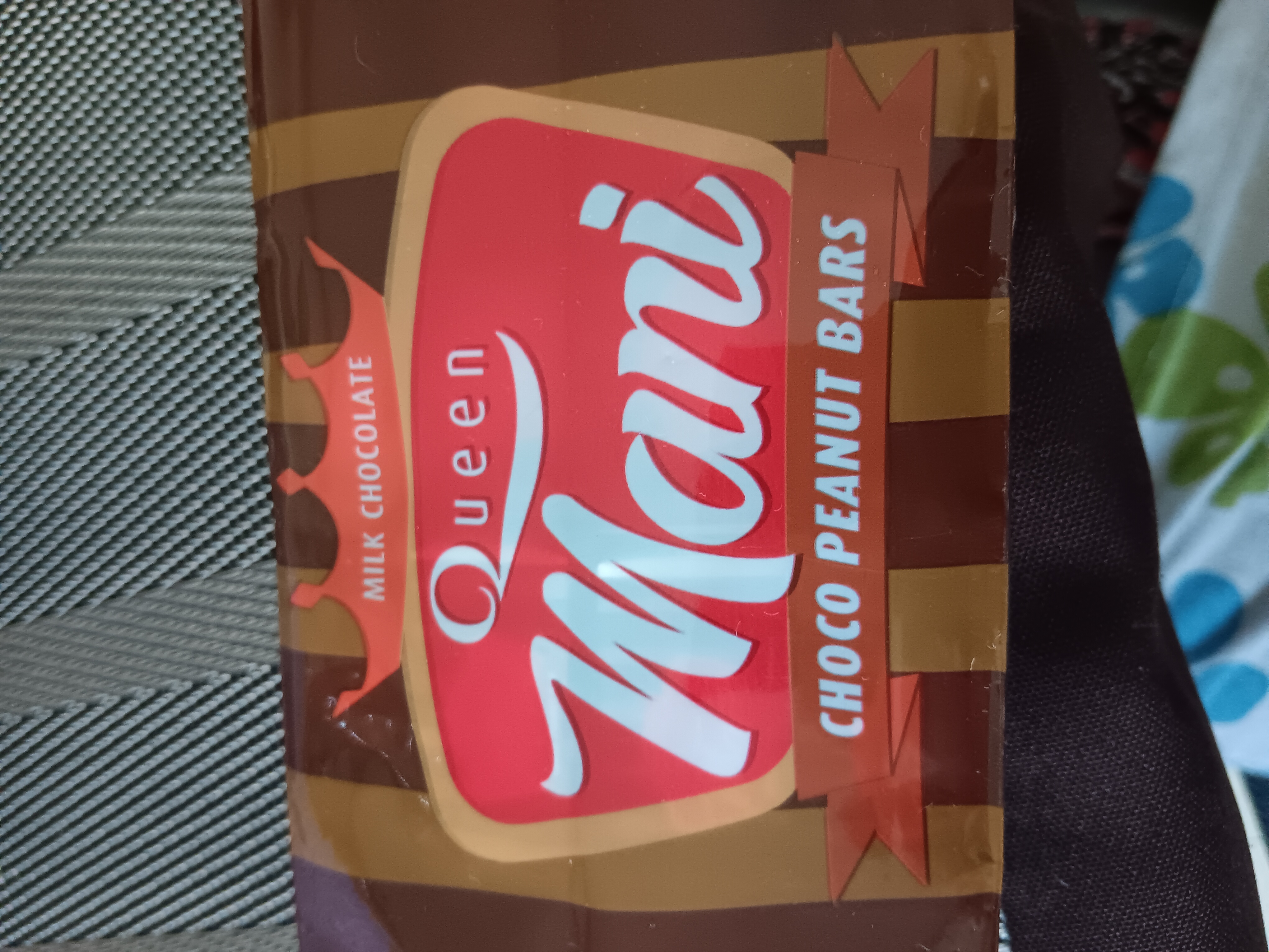 Queen mani MILK CHOCOLATE CHOCO PEANUT BARS is not Halal, Install ...